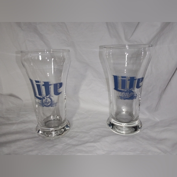 Miller Lite | Dining | Vintage Miller Lite Beer Tap Glasses Set Of 2 ...